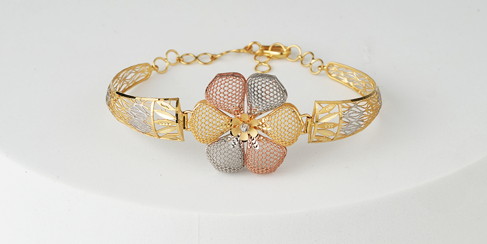 Zaiba Jewels - Exquisite Gold And Diamond Jewellery Online